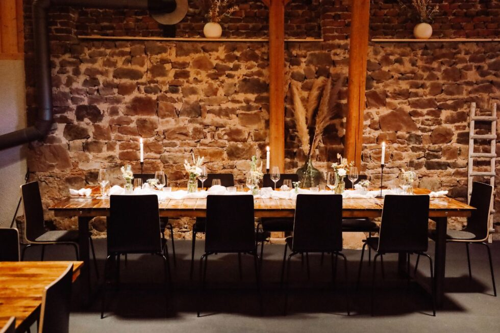 Entdecke unsere Eventscheune: Ideal für bis zu 70 Gäste